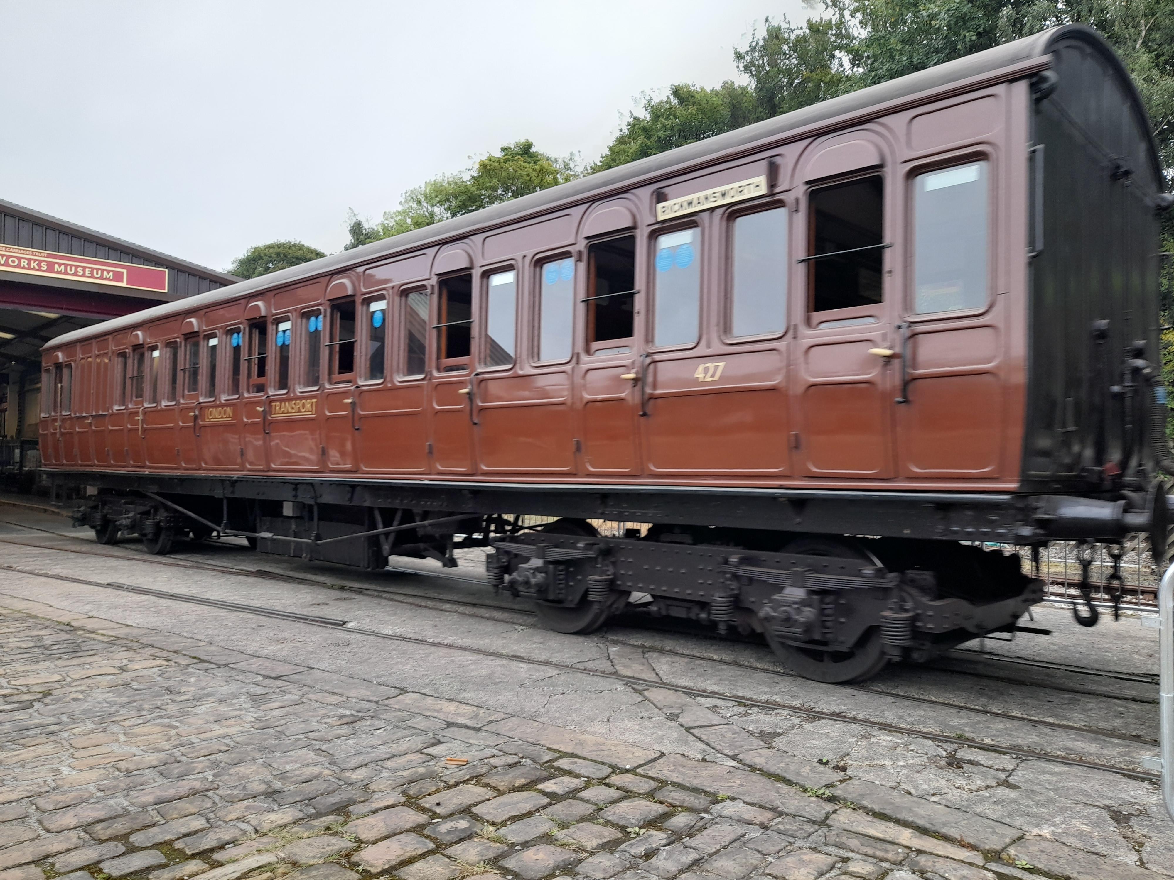 Metropolitan 427 'Dreadnought' 7 Compartment Brake Third Built 1910